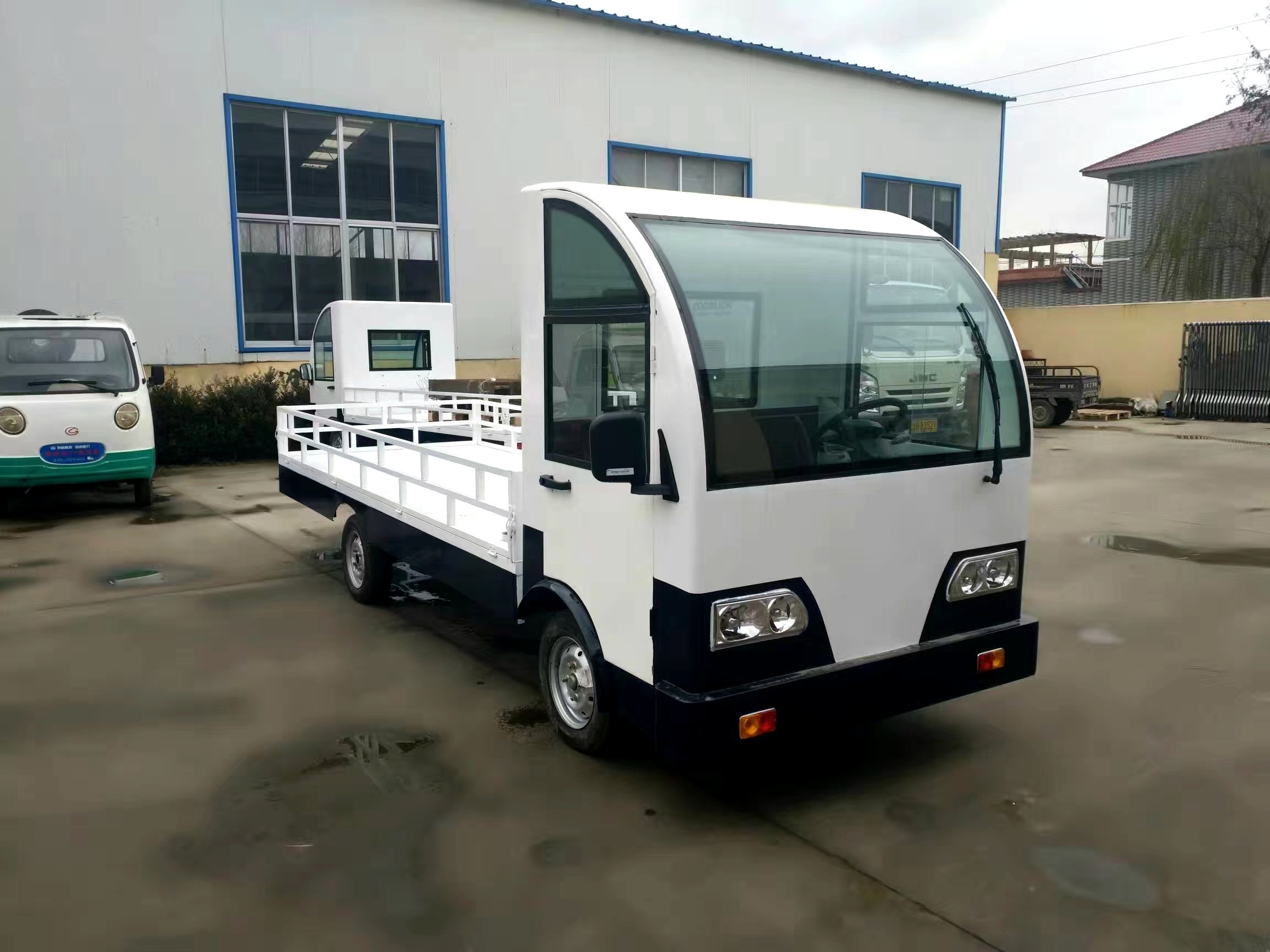 Customized Electric Platform Truck , Enclosed Cab battery operated ...