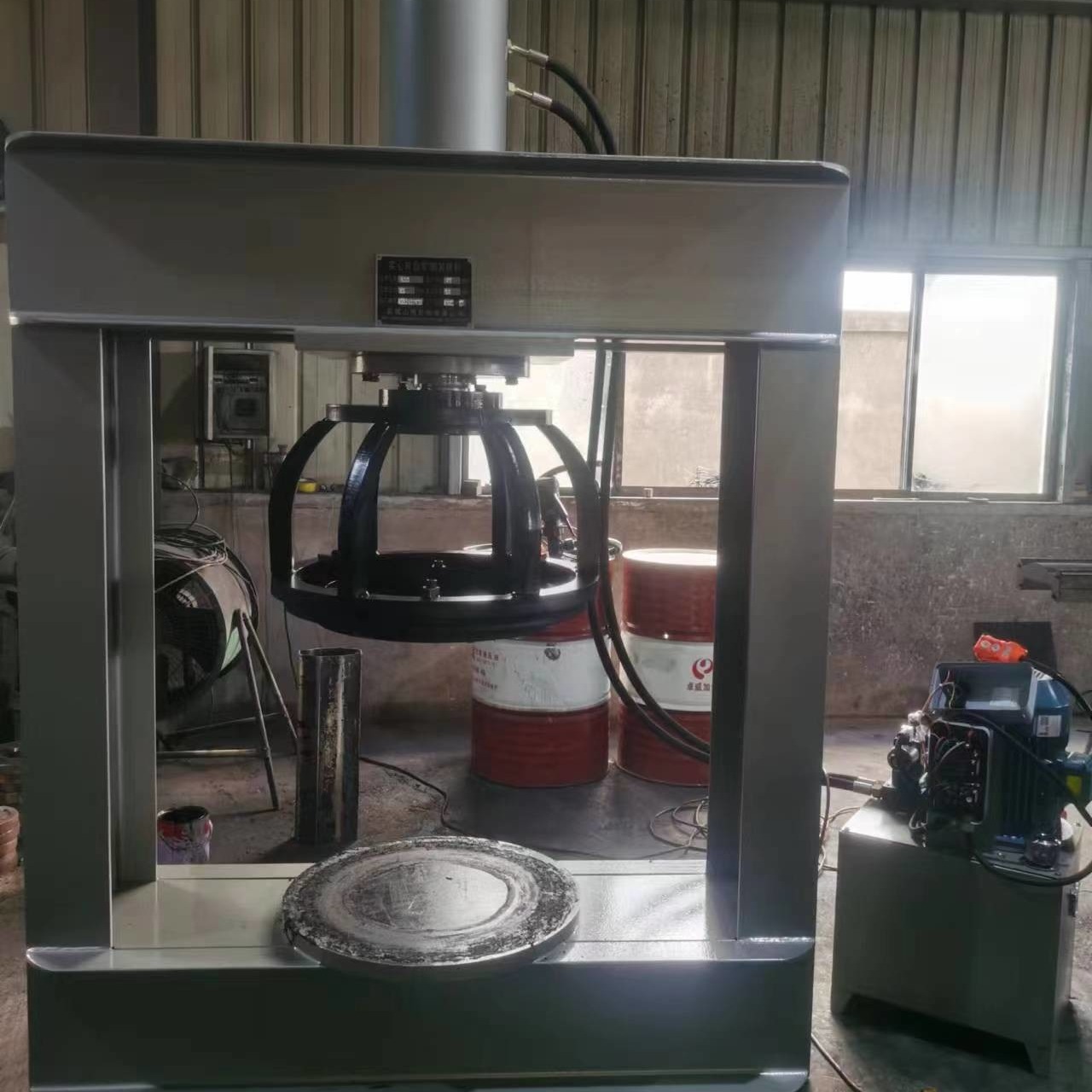 Professional Equipment for Tire Service Outlets TP120 - E Solid Tire ...
